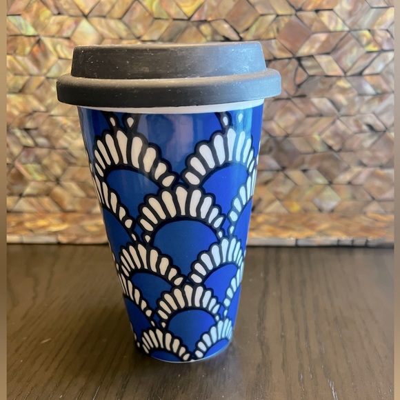 Ciroa | Kitchen | Ciroa Porcelain Tumbler With Black Rubber Lid | Poshmark